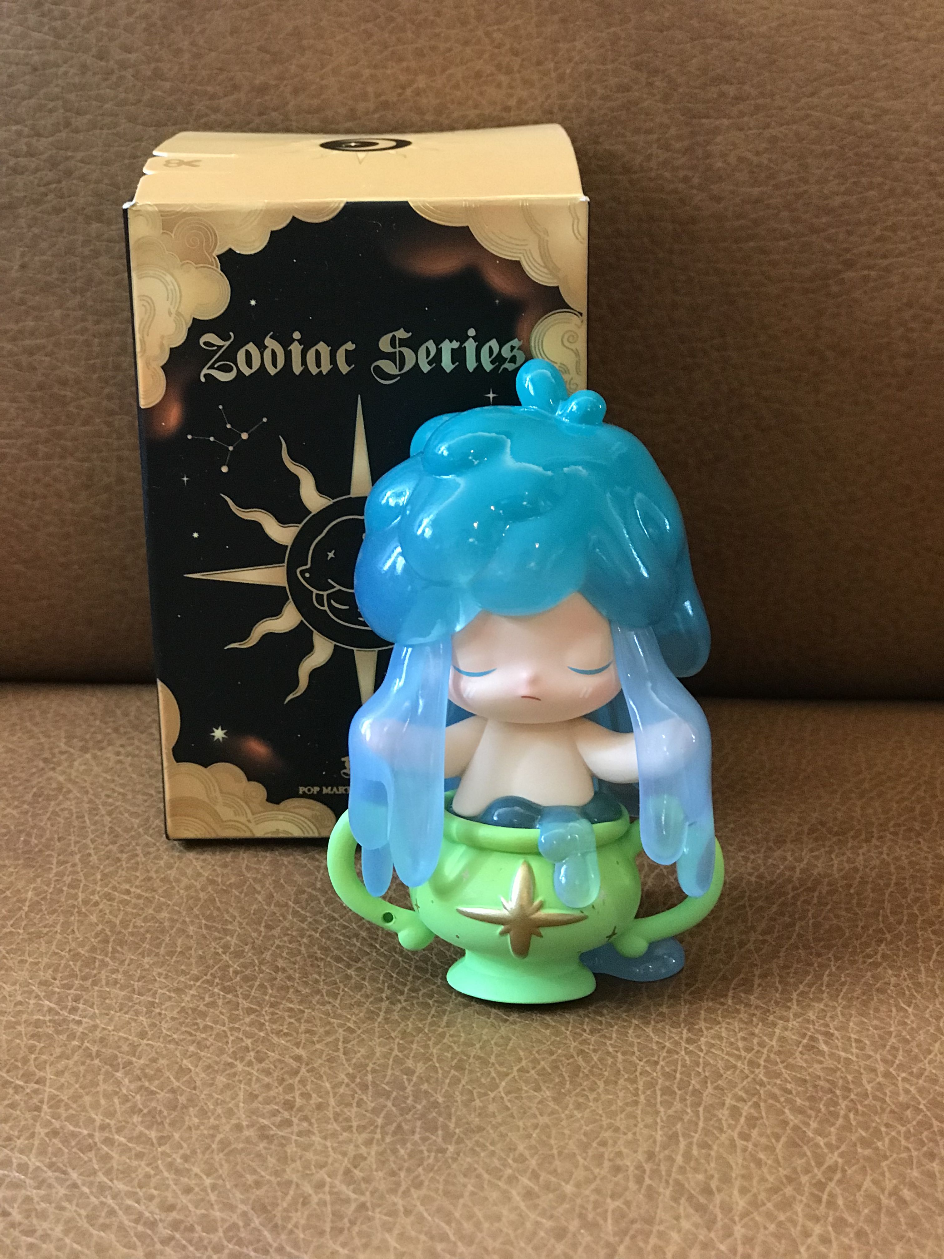 Popmark Dimoo 星座系列 水瓶座, 興趣及遊戲, 玩具 & 遊戲類 - Carousell