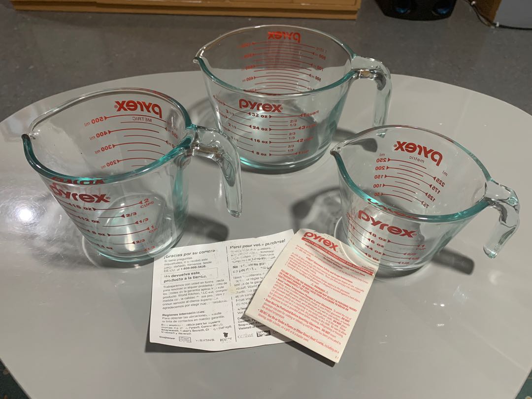 Pyrex Glass Measuring Cups Set, Furniture & Home Living, Kitchenware ...