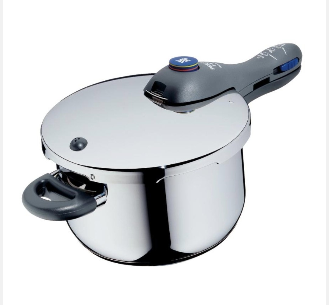 WMF Perfect Plus Pressure Cooker 4.5L, TV & Home Appliances, Kitchen ...