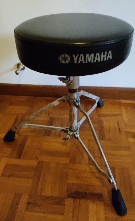 Yamaha chair, Hobbies & Toys, Music & Media, Music Accessories on Carousell