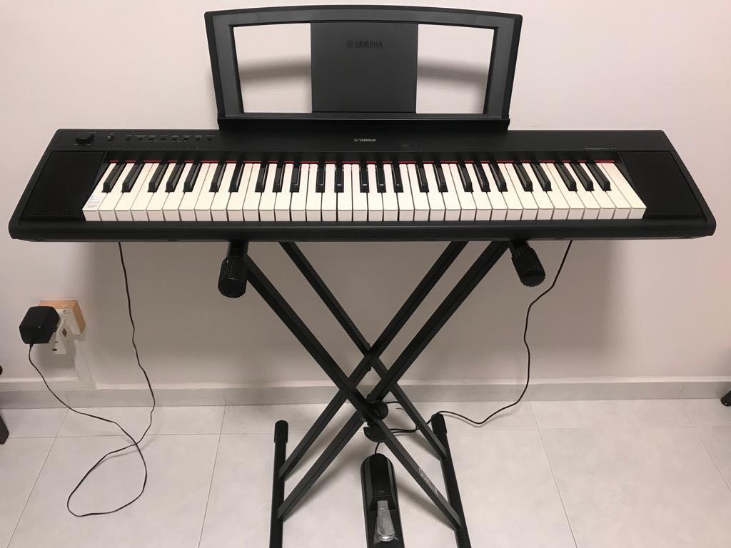 Yamaha Piaggero NP11 61-Key Lightweight Compact Portable Keyboard ...