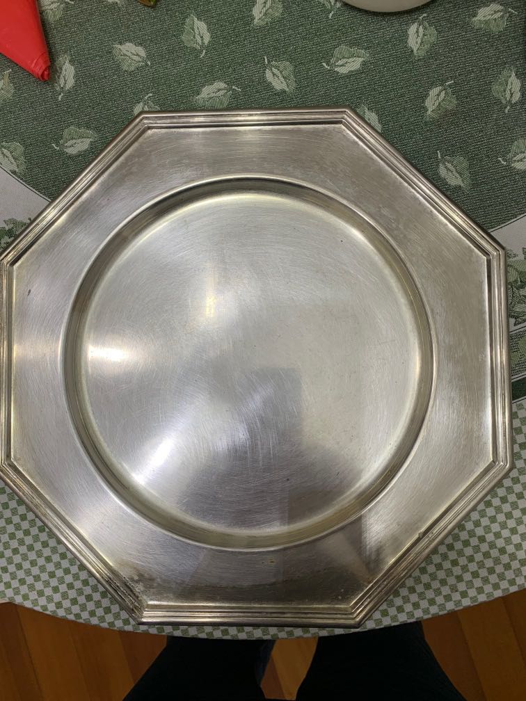 八角型銀碟 octagon silver plate, 傢俬＆家居, 廚具和餐具, 餐具和餐具 - Carousell