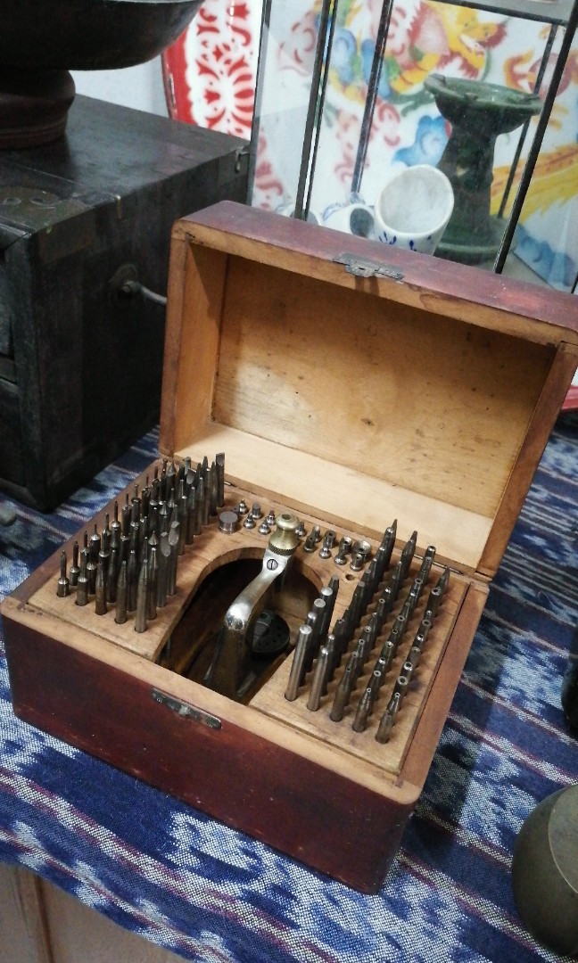 Antique Vintage watch repair Tools, Men's Fashion, Watches ...