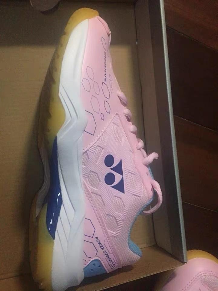 Brand NEW Yonex Power Cushion 101 - Pink - Badminton shoes, Women's ...