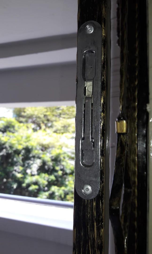 Change New hdb Gate Latch to ceiling latch to floor, Home Services ...