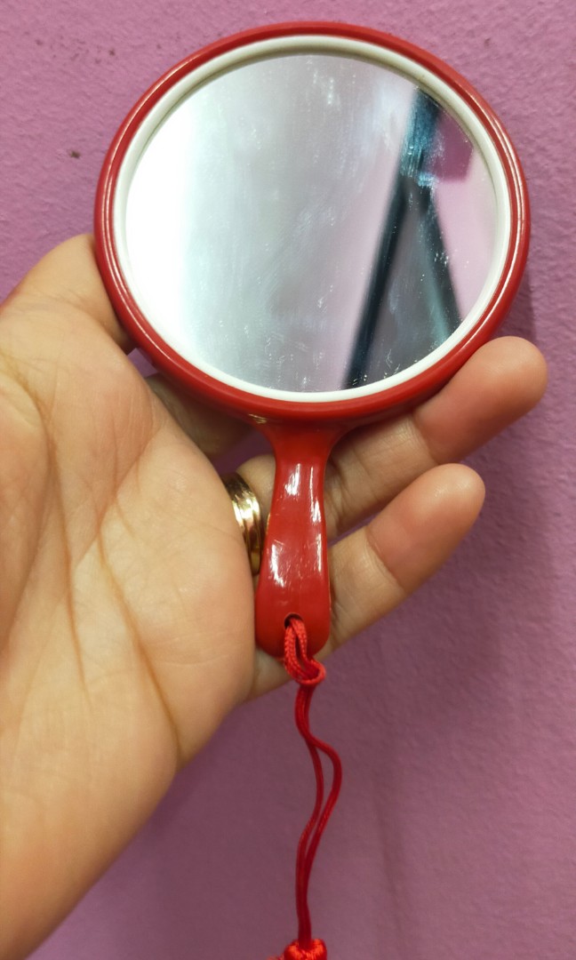 Handy mirror, Furniture & Home Living, Home Decor, Mirrors on Carousell