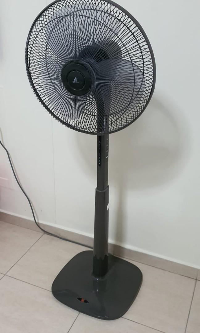 KDK M40KS stand fan with remote control and adjustable height ...
