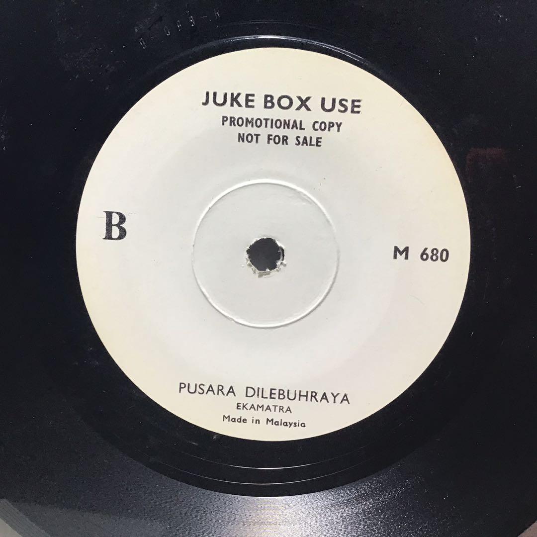PIRING HITAM MELAYU Ekamatra - Pusara di Lebuhraya OOP 7” JUKEBOX PROMO ...