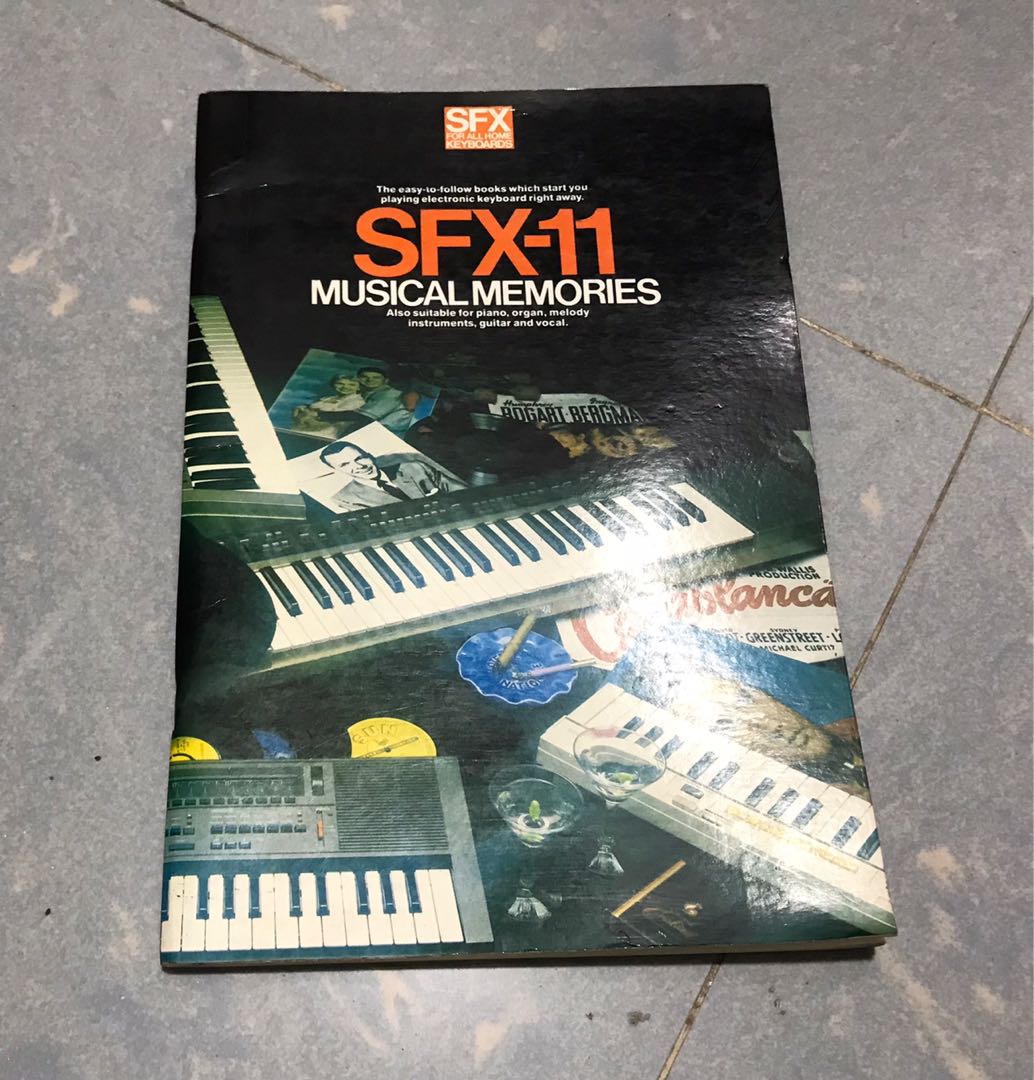 SFX-11 Musical Memories Piano book Keyboard 琴譜 琴書, 興趣及遊戲, 音樂、樂器 & 配件 ...