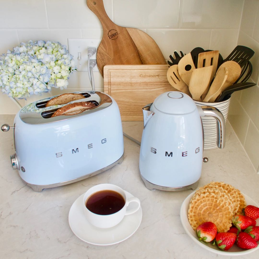 SMEG Breakfast set (Kettle and Toaster), TV & Home Appliances, Kitchen ...