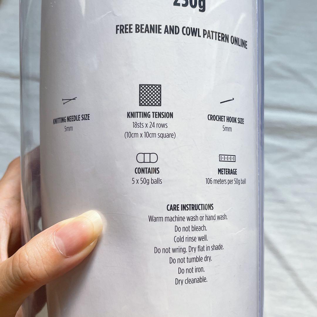 Spotlight Value Ball Gradient Acrylic Yarn, Hobbies & Toys, Stationery ...