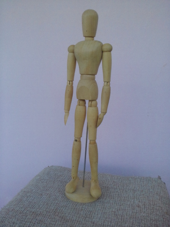 40.74cm FEMALE MANIKIN/MANNEQUIN, Hobbies & Toys, Toys & Games on Carousell