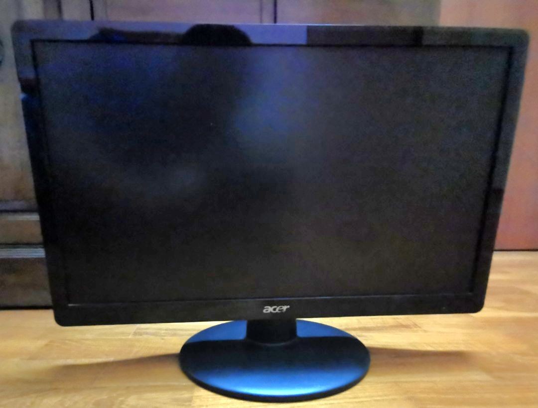 Acer 20" LCD monitor (VGA connection), Computers & Tech, Office ...