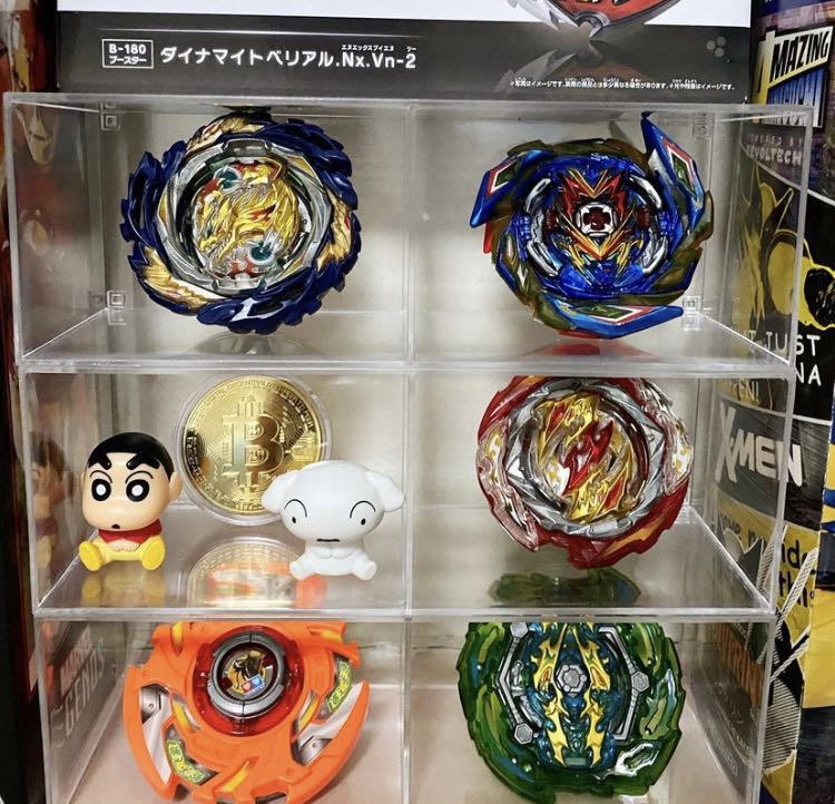 BEYBLADE BURST DISPLAY BOX / BEYBLADE COLLECTION DISPLAY BOX / FIGURE ...