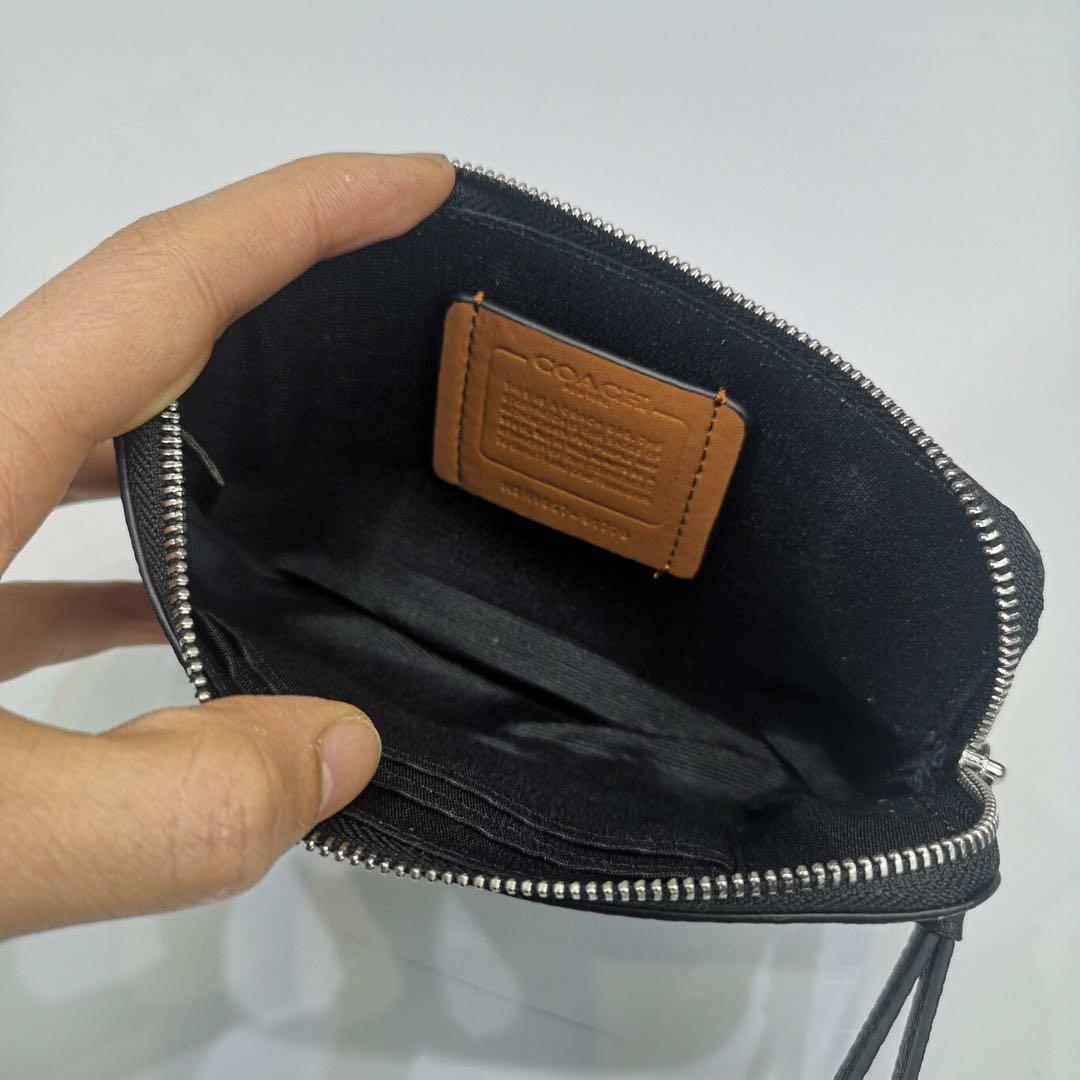 Coach Lady Dumbo/Dalmatian Single zippered coin purse, Women's Fashion ...