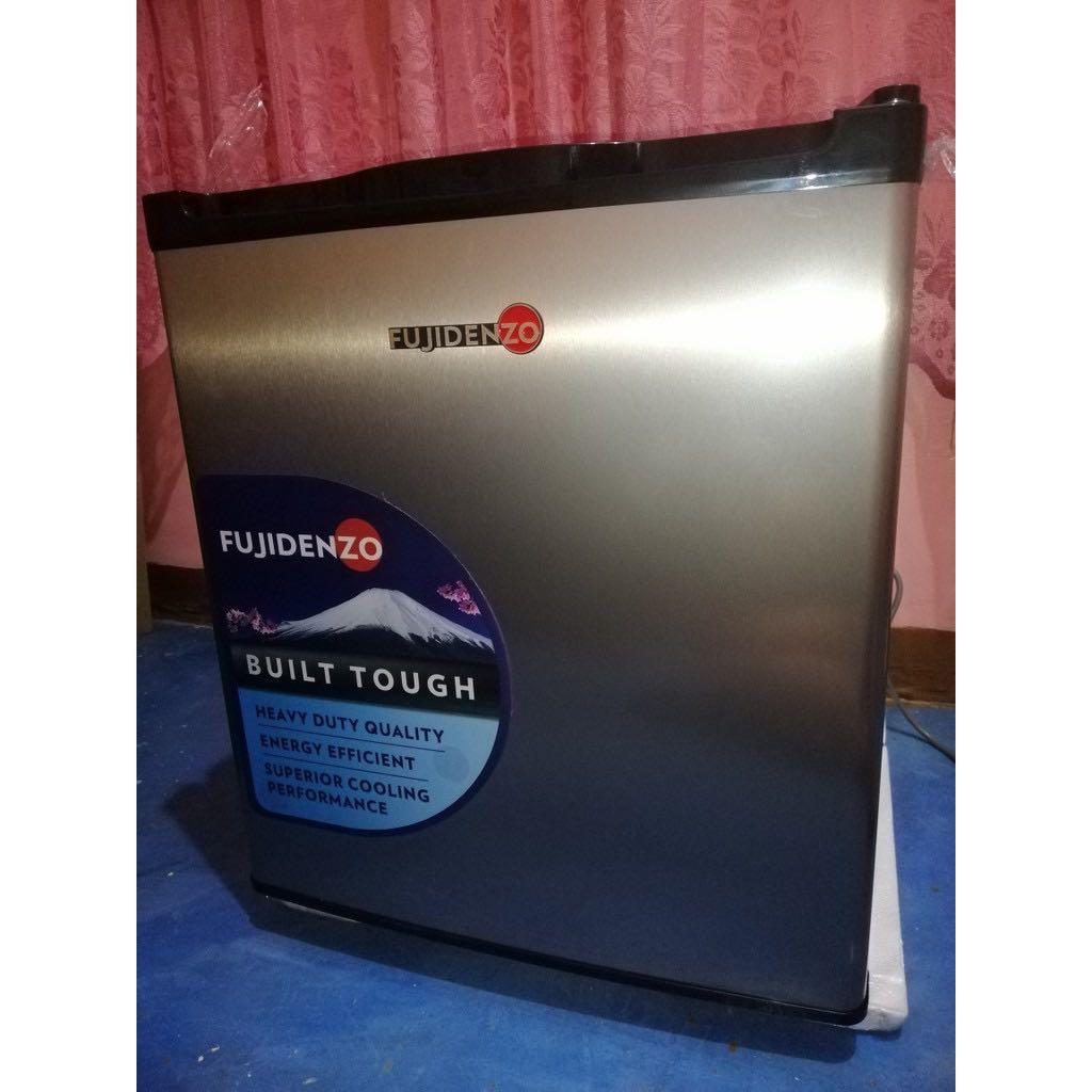 Fujidenzo Mini Refrigerator, TV & Home Appliances, Kitchen Appliances ...