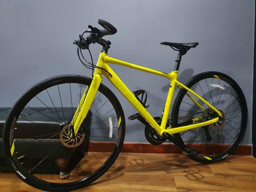 Giant Fastroad SL2, Sports Equipment, Bicycles & Parts, Bicycles on ...