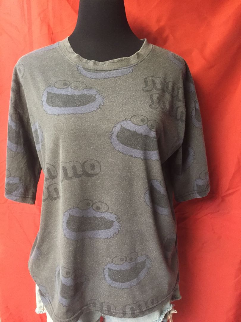 GRAY ELMO, Women's Fashion, Tops, Shirts on Carousell