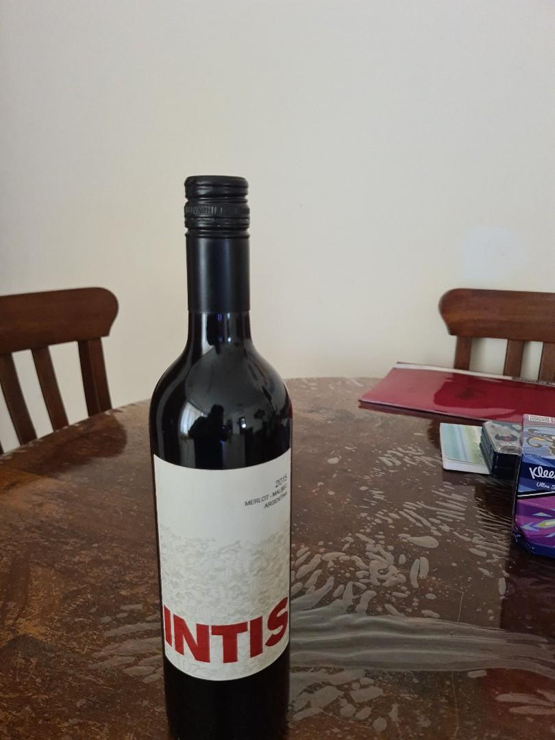 Intis Argentinian red wine, Food & Drinks, Alcoholic Beverages on Carousell