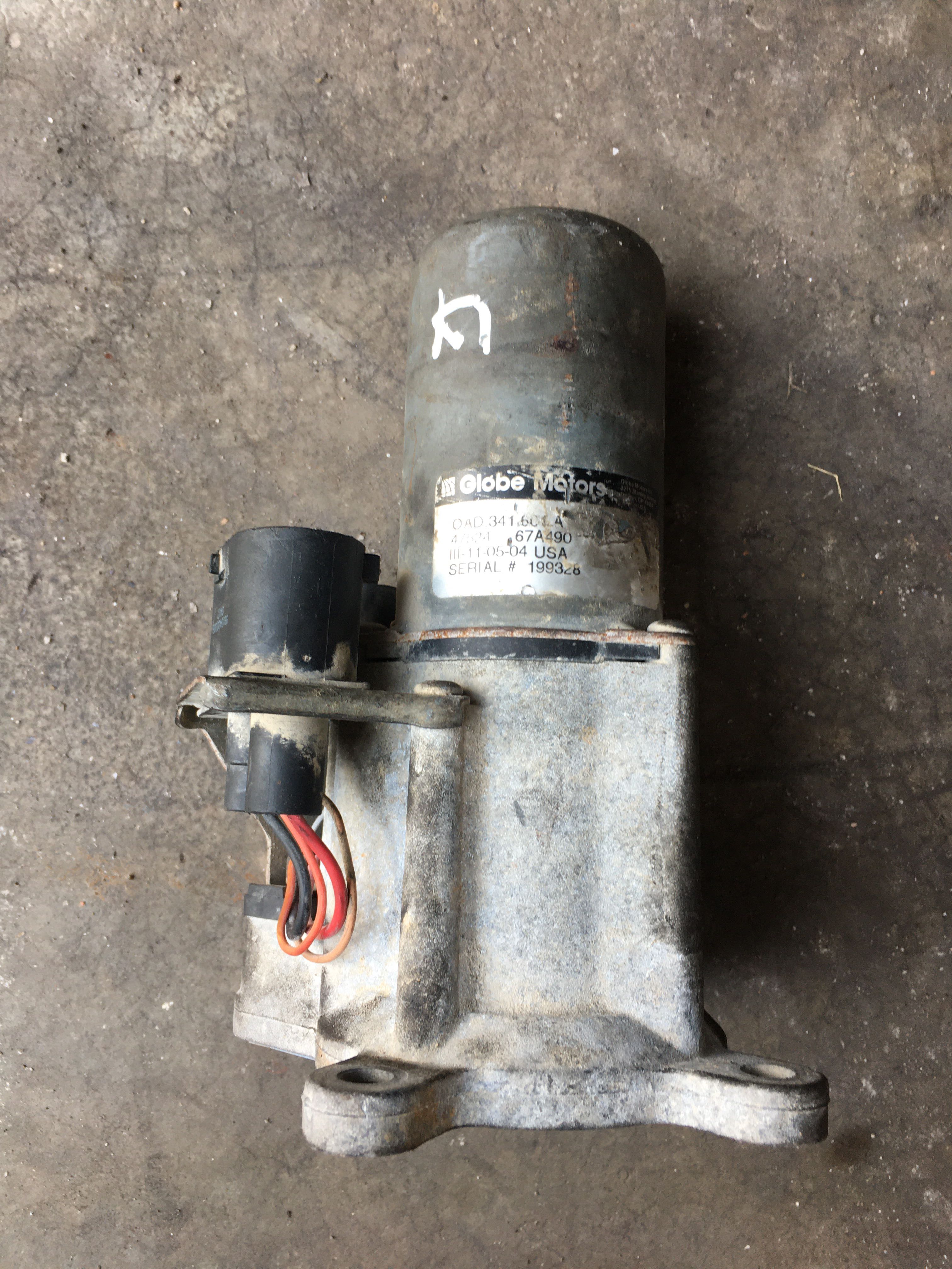 Porsche Cayenne transfer case motor, Auto Accessories on Carousell