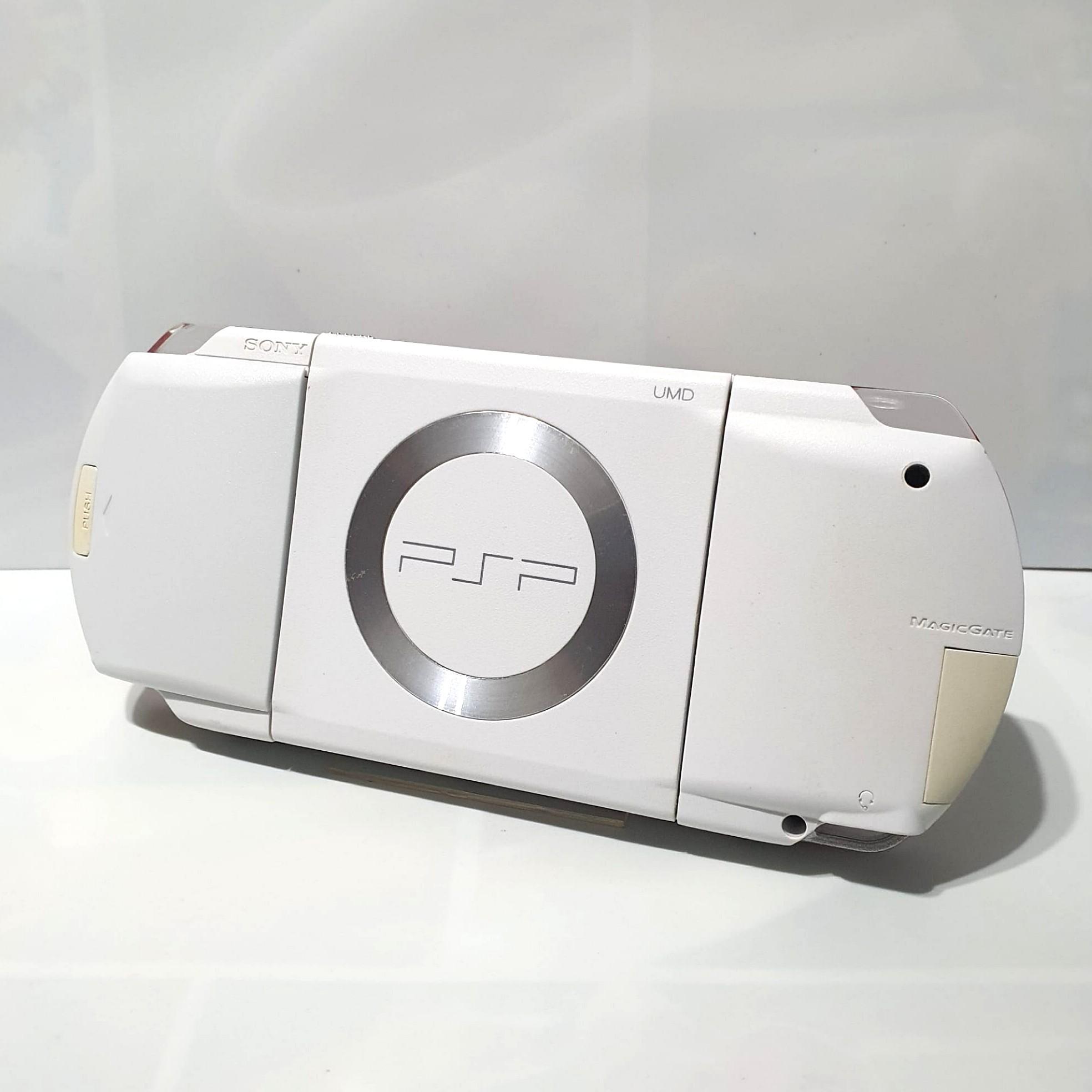 RED PSP 1000 FOR SALE, Video Gaming, Video Game Consoles, PlayStation ...