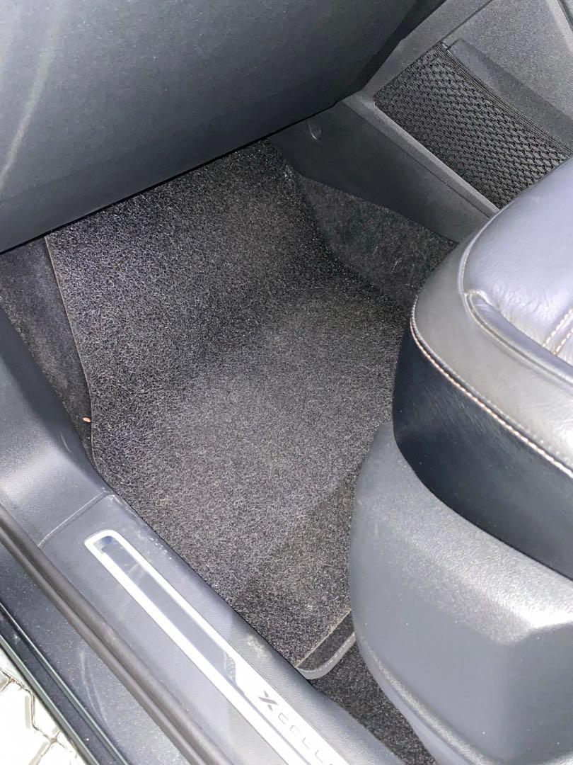 SEAT Tarraco floor mats, Car Accessories, Accessories on Carousell