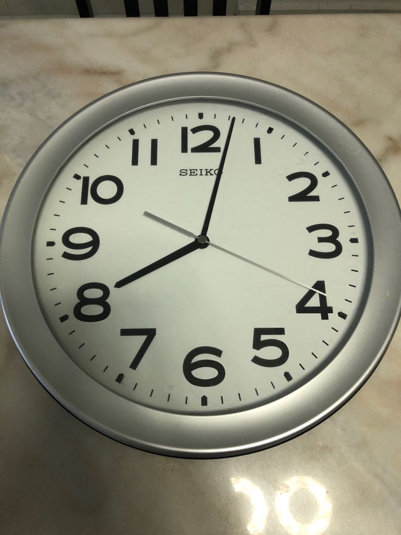 Sieko Wall Clock, Furniture & Home Living, Home Decor, Clocks on Carousell