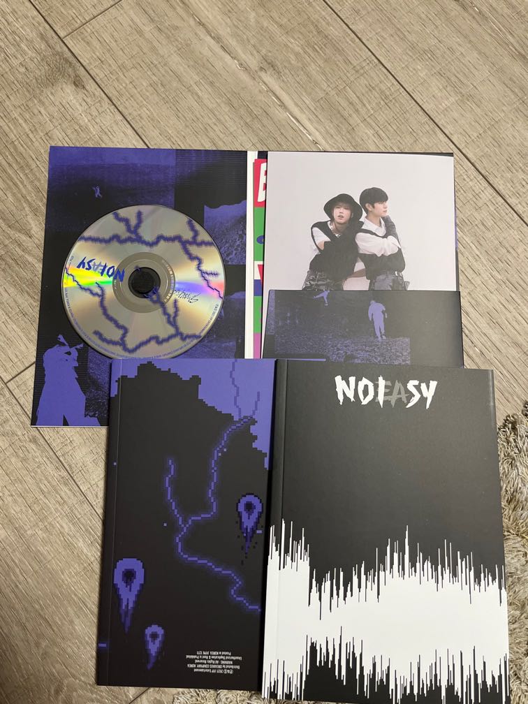 Stray kids No easy album, Hobbies & Toys, Memorabilia & Collectibles, K ...