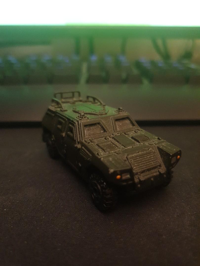 TOMICA JSDF LAV (Japan Self-Defense Force Light Armoured Vehicle ...
