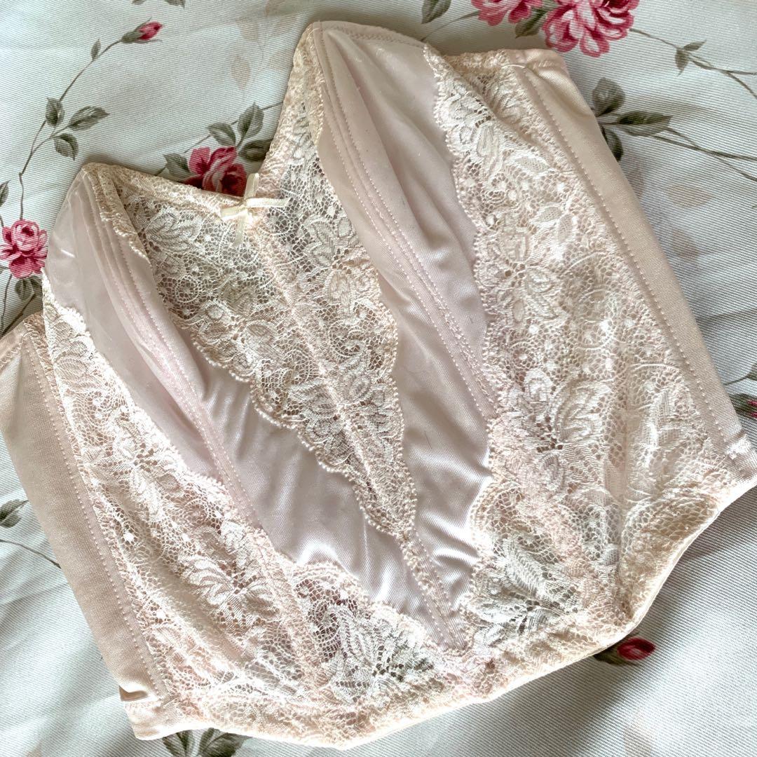 Triumph Vintage Bustier, Women's Fashion, New Undergarments ...