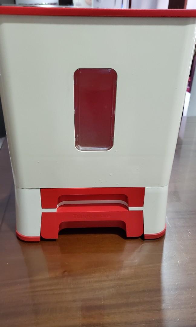 Tupperware rice container/storage, Furniture & Home Living, Kitchenware ...