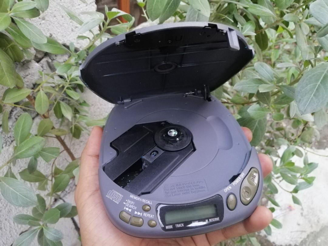 Vintage 1995 Panasonic portable cd player SL-S490 Discman! Made in ...