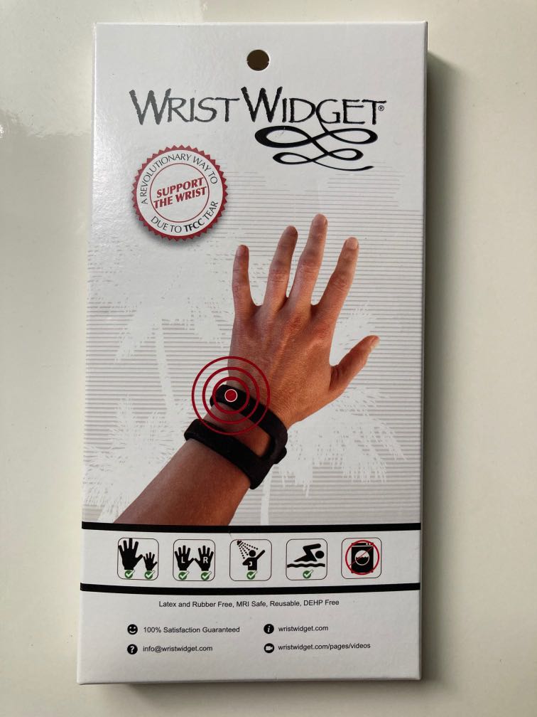 Wrist widget, Health & Nutrition, Braces, Support & Protection on Carousell