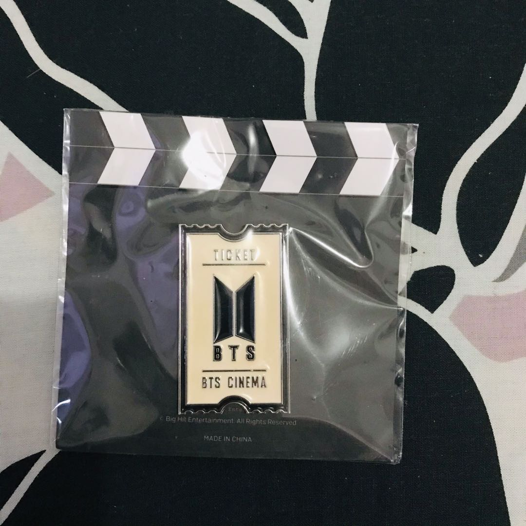 6th ARMY kit pin badge, Hobbies & Toys, Memorabilia & Collectibles, K ...