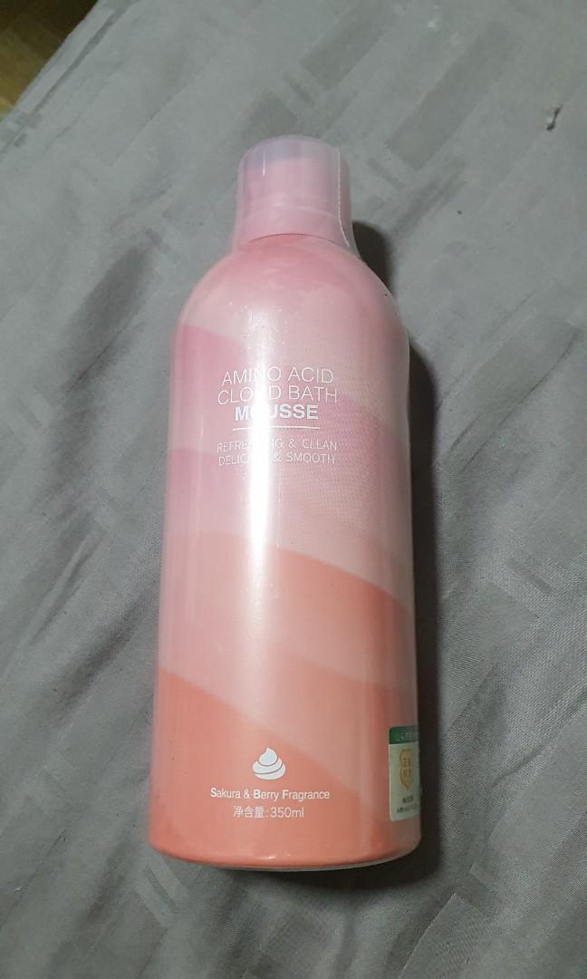 Amino Acid Cloud Bath Mousse, Beauty & Personal Care, Bath & Body, Bath on Carousell