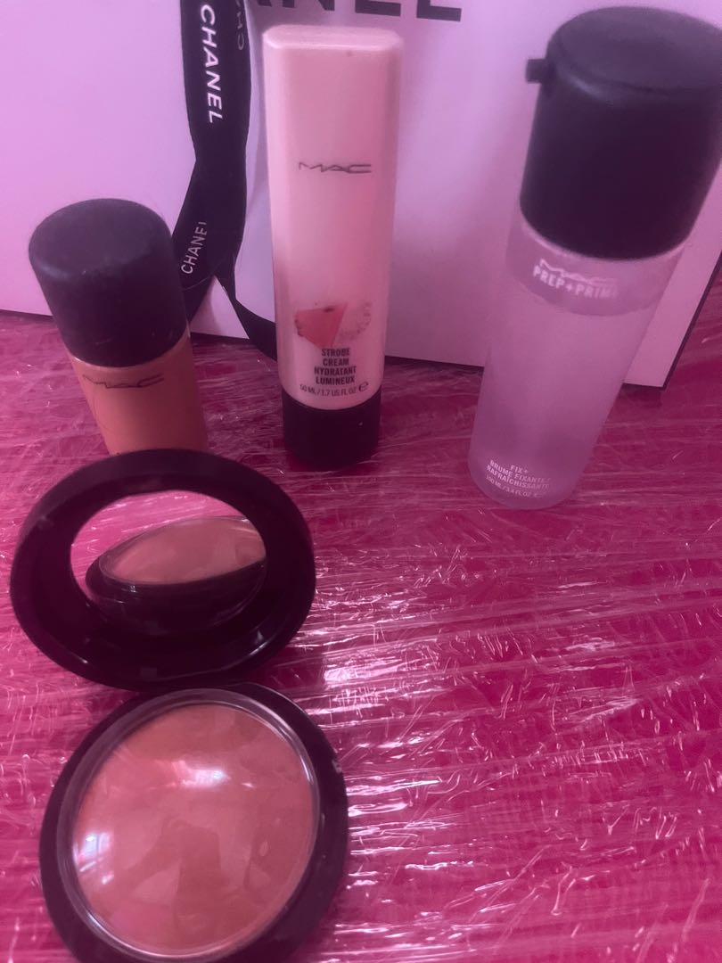 Authentic Mac Makeup Set, Beauty & Personal Care, Face, Makeup on Carousell