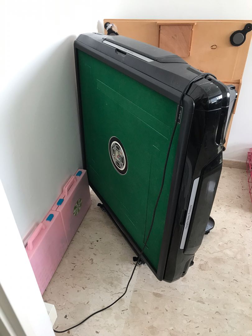 Automatic mahjong table, Hobbies & Toys, Toys & Games on Carousell