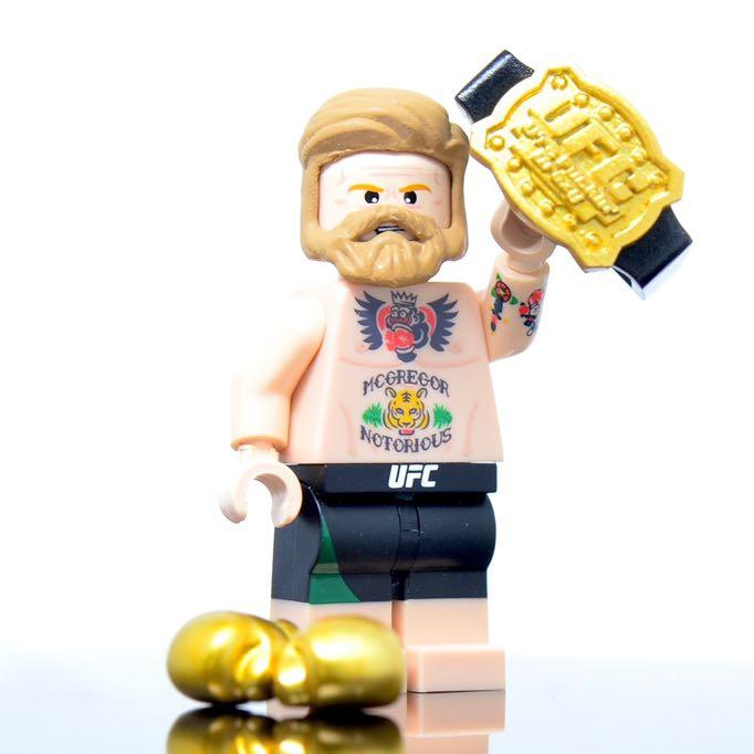 Conor McGregor Lego limited edition Lego brick, 興趣及遊戲, 玩具 & 遊戲類 - Carousell