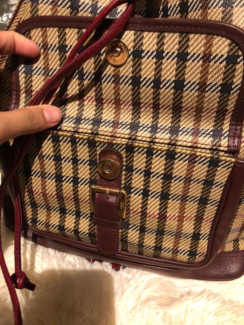 Daks London Backpack, Women's Fashion, Bags & Wallets, Purses & Pouches ...