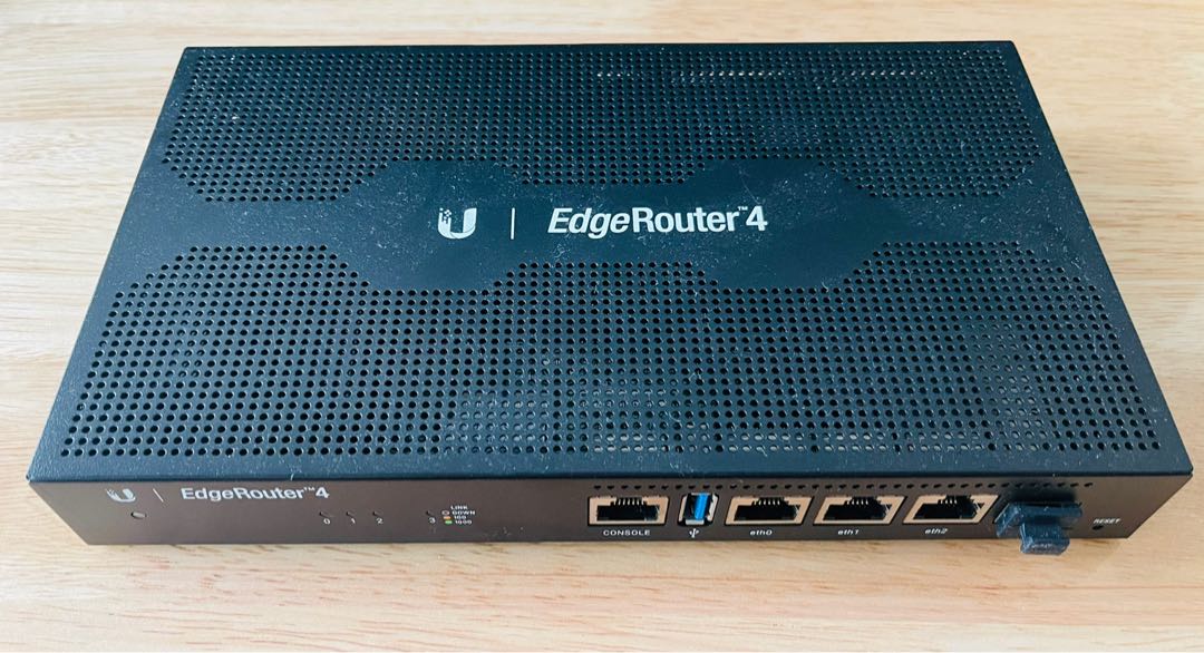 Edge router 4, Computers & Tech, Parts & Accessories, Networking on ...