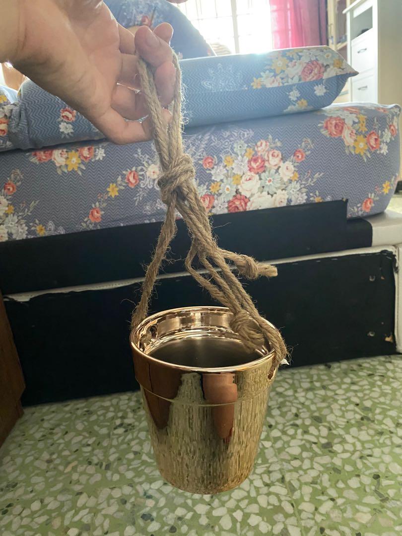 Hanging plot planter, Furniture & Home Living, Gardening, Pots ...