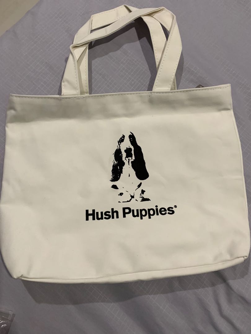 Hush puppies bag with zip new 30x40 cm, Women's Fashion, Bags & Wallets ...