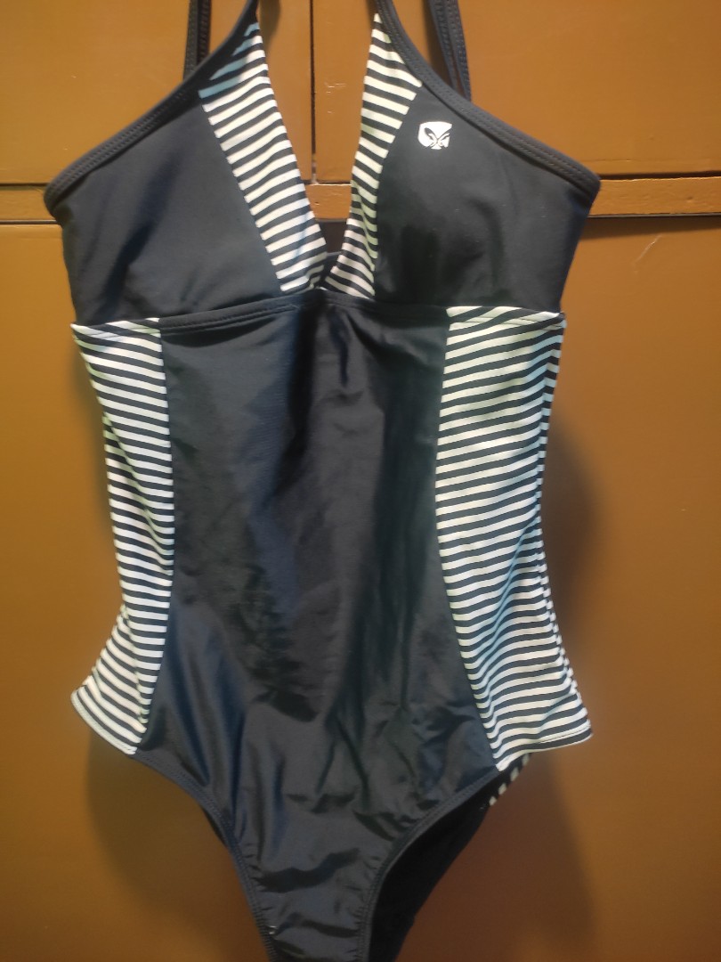 Lizzy brand swimsuit, Women's Fashion, Swimwear, Bikinis & Swimsuits on ...