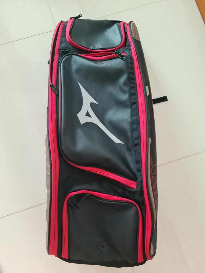 Mizuno Badminton Racket bag, Sports Equipment, Sports & Games, Racket ...
