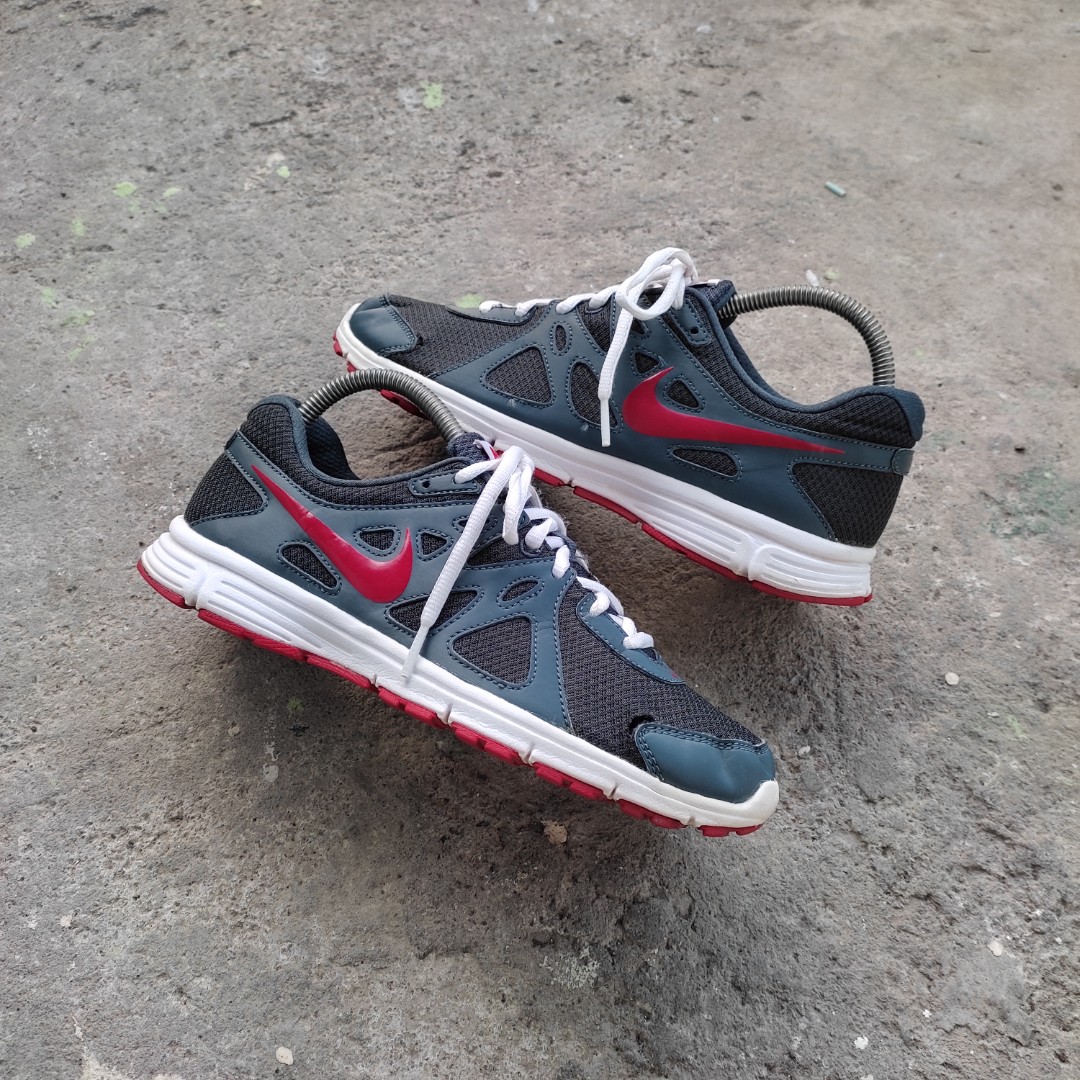Nike Revolution 2, Men's Fashion, Footwear, Sneakers on Carousell