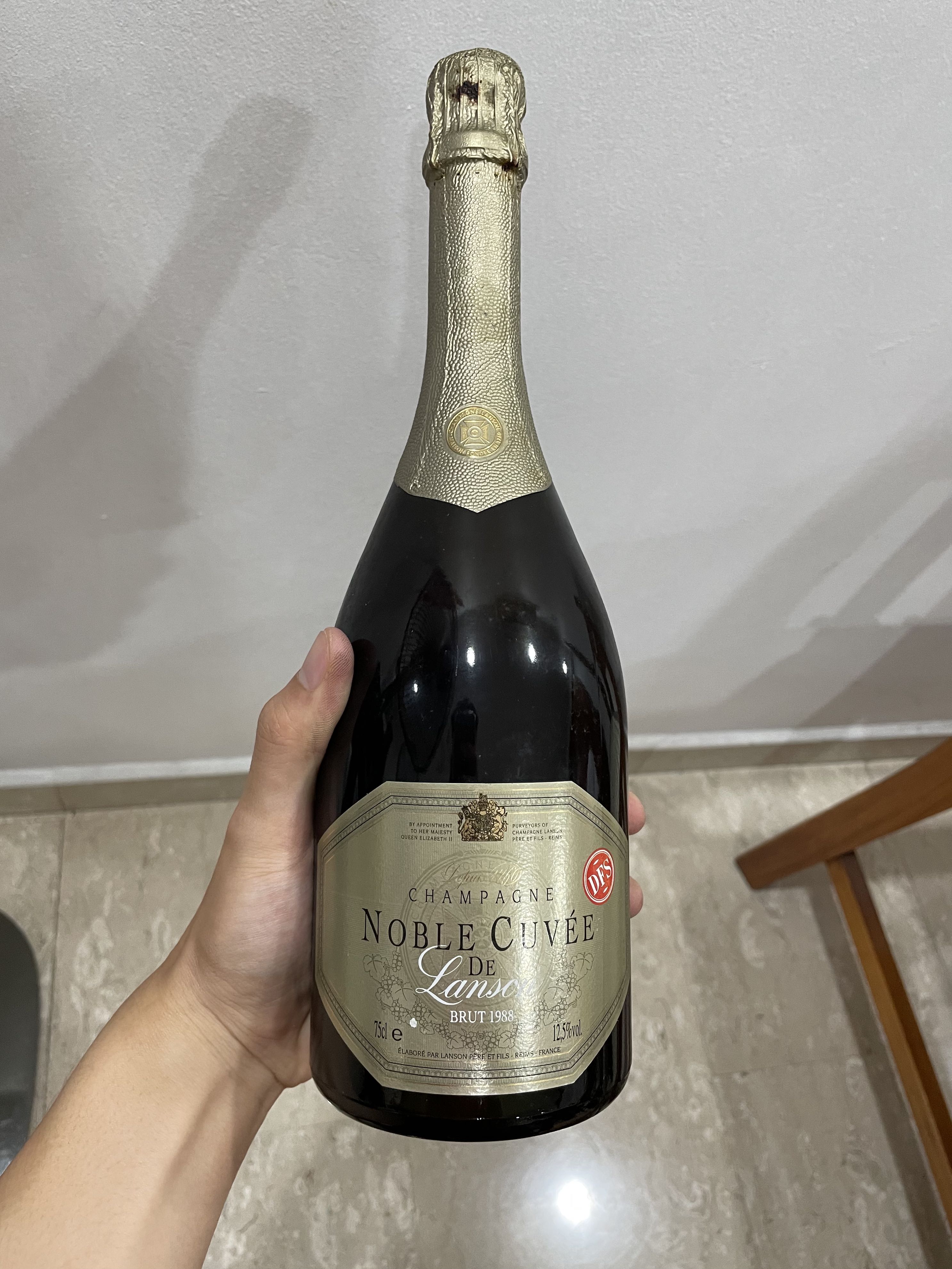 Noble Cuvee de Lanson Champagne Brut 1988, Food & Drinks, Alcoholic Beverages on Carousell