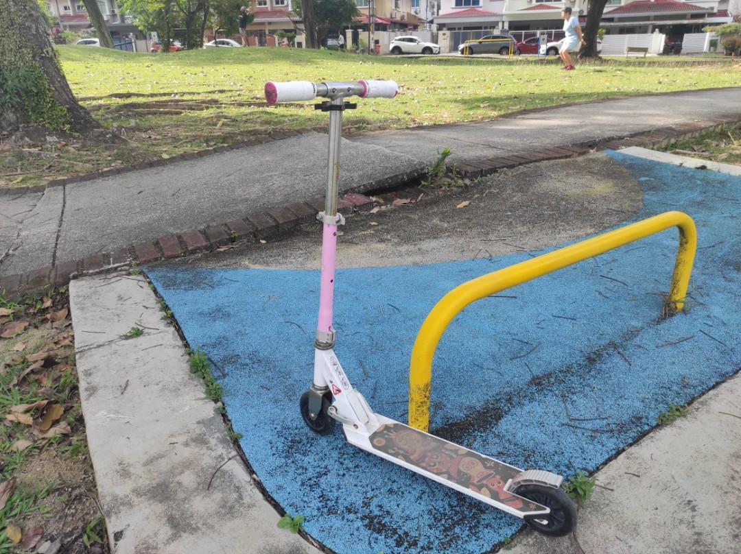 Oxelo Mid 1 Scooter, Sports Equipment, Sports & Games, Skates ...
