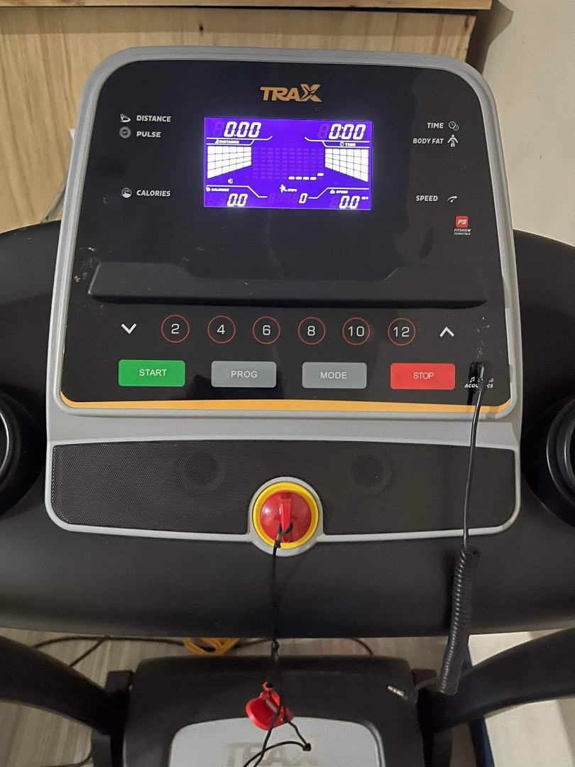 TRAX TREADMILL, Sports Equipment, Exercise & Fitness, Cardio & Fitness ...