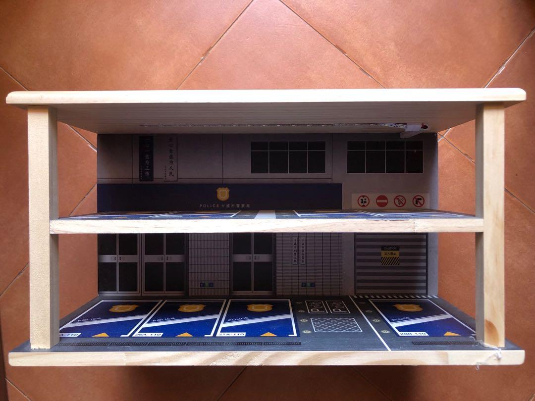 1/24 Scale 2-level Car Park Diorama Type 2 Police Station Theme with ...