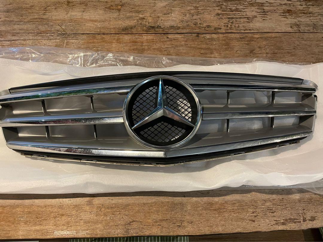 Original W204 front grille, Car Accessories, Accessories on Carousell
